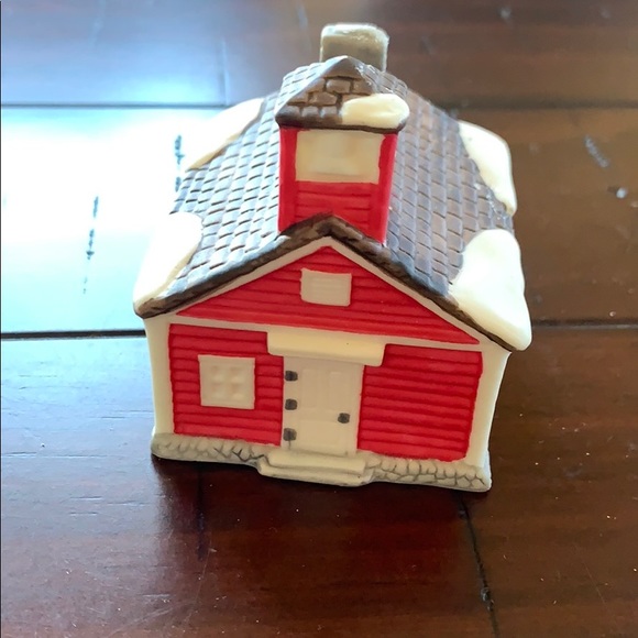 Holiday | Ceramic Schoolhouse | Poshmark